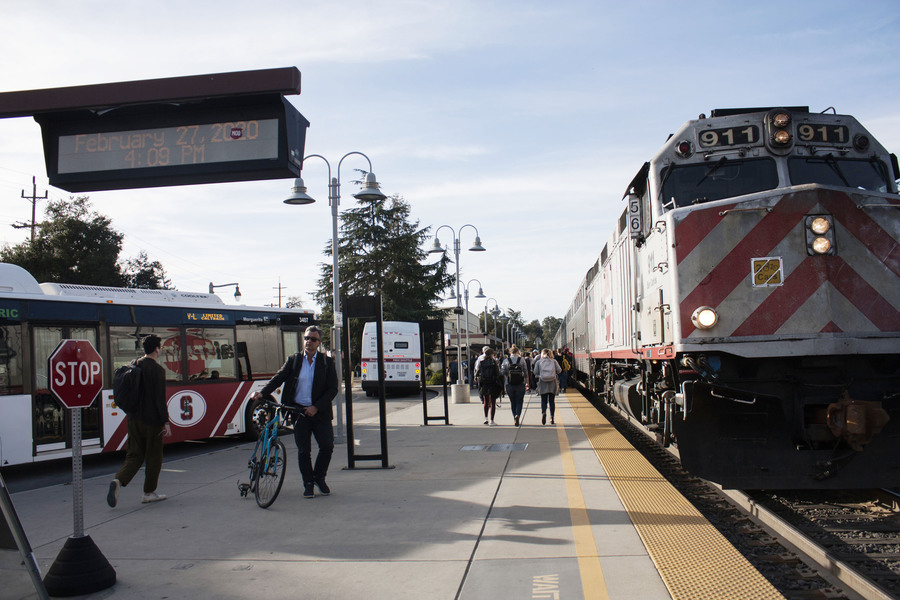 Share your support for the Seamless Transit Transformation Act