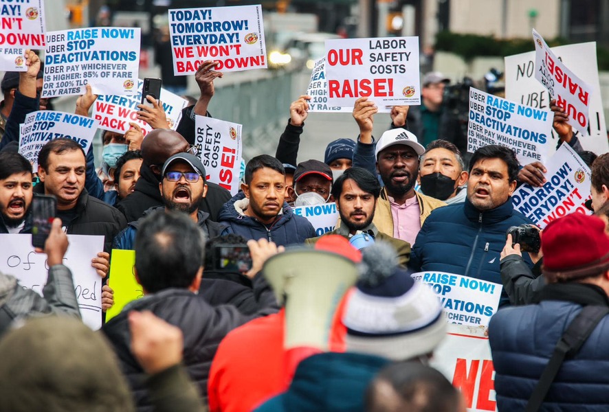 Pledge to build the Uber + Lyft Feb 26th LGA Airport Strike! | NYTWA ...