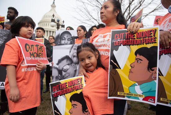 Sign and send the petition to Congress: Defund ICE and CBP.