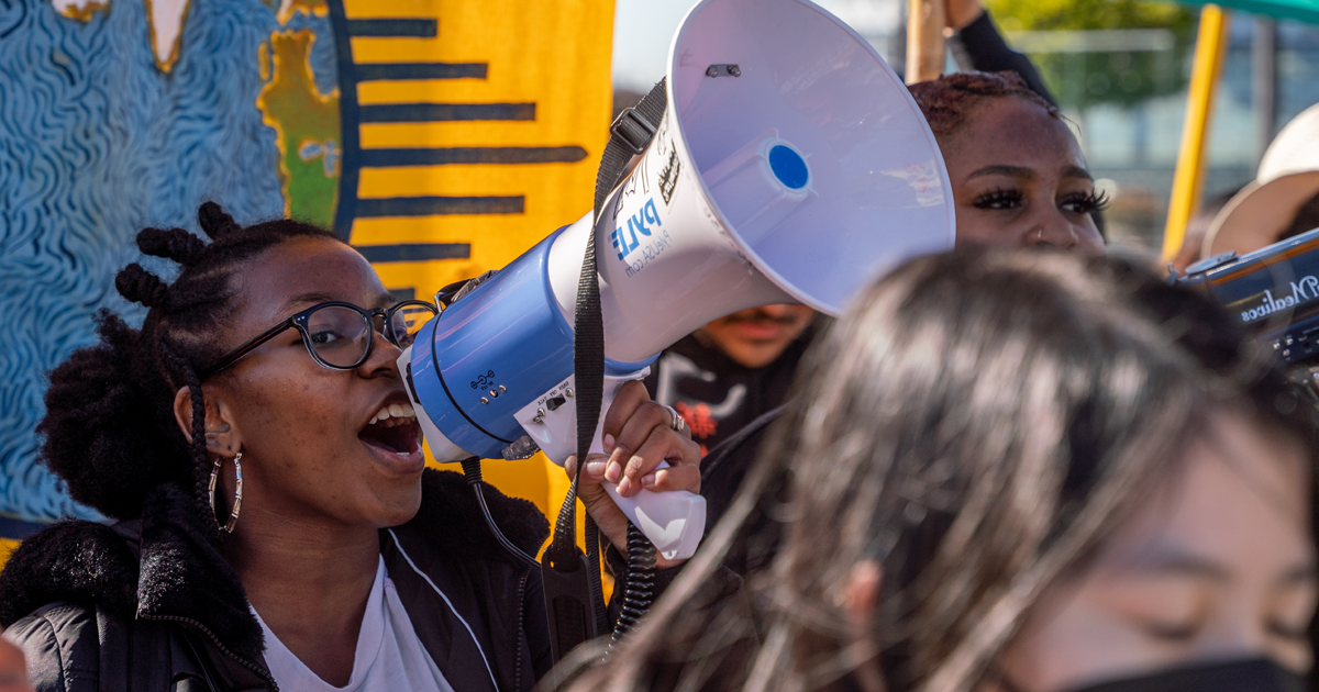 I Support the Fossil Fuel Divestment Act